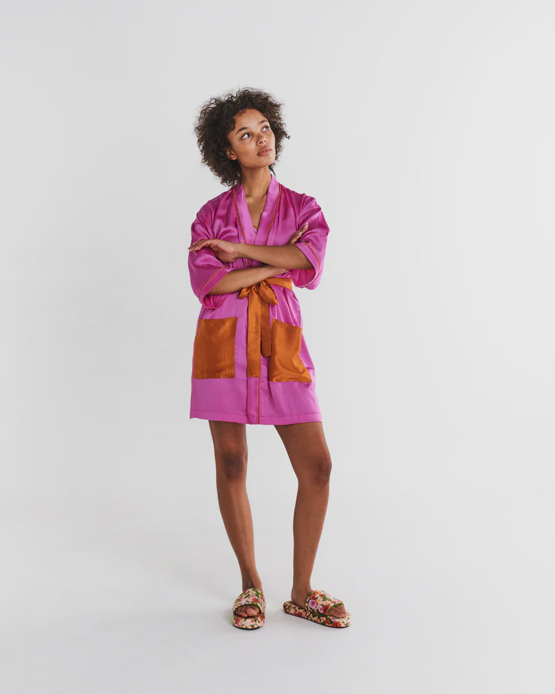 Flirty Satin Robe – The Woodsfolk