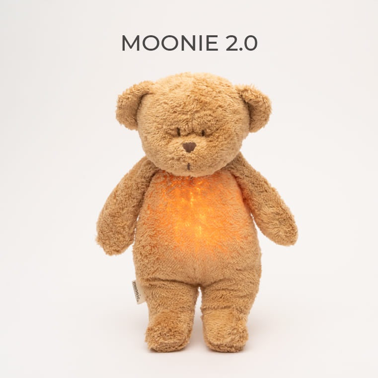 Moonie 2.0 - Cappuccino The Organic Humming Bear with Lamp – The Woodsfolk
